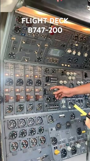 Cockpit/Flight Deck B747-200 #cockpit #cockpitviews #b747 #fypシ #airplane