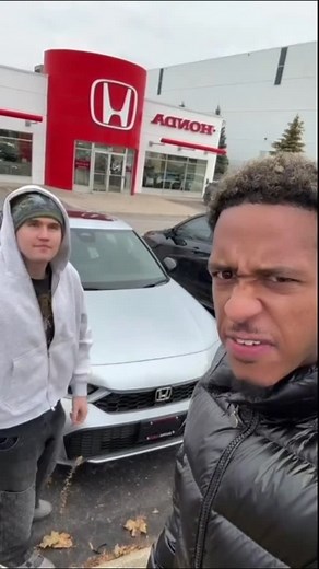 Varsity 747 on Instagram: "charlie drives honda civics 鹿"