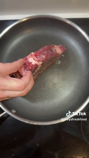 How to cook steak - Porterhouse cut steak recipe Get yourself a quality, Prime porterhouse with a fat tenderloin and thick, marbly strip steak. Now season that with some @badiaspices truffle salt and some pepper. Toss it in the fridge while you prep your sides. I did a classic baked potato and roasted broccolini. Once those potatoes are 25 minutes out,(sharp chef knife and pans a la @hexclad) it’s time to cook steak. Let it come up to room temp (about 8-10 minutes), then sear. Cook to the donene