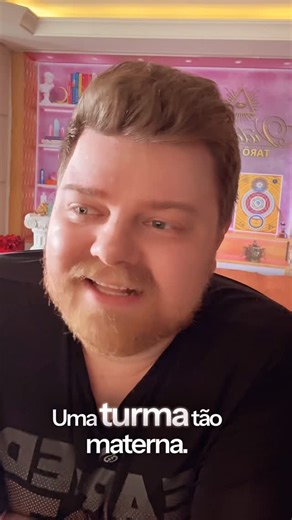 Victor Gruhn | Tarô & Mesa Radiônica on Instagram: "Quero expressar minha imensa gratidão a todos os alunos que vão embarcar nessa jornada do curso de Leitura Profissional de Tarô e Magia com as cartas do Tarô. Ao longo de um ano, vamos aprofundar o conhecimento na leitura das cartas e, em seguida, explorar a magia que elas proporcionam. Agradeço especialmente ao Gustavo @thanattor e à Ingrid do @discipulosdehekate que desde o início estiveram ao meu lado, assim como a todos que sentiram o chama