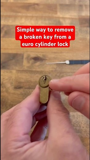 986. How to simply remove a snapped broken key from a euro cylinder upvc door lock, Quick and Easy
