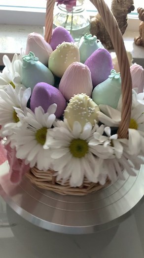 Brighten Your Spring with a Festive Easter Basket