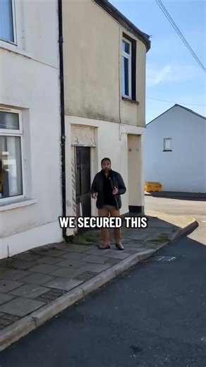 We Bought It for £99K… Worth £120K!” (Value Hook) 💸 We secured this property for just £99,000 when it was worth £120,000. A fully refurbished 2-bed in South Wales, with a motivated seller who just wanted it gone — and we moved fast. Sometimes it’s not about finding the right deal, it’s about recognizing it when it appears. ⚡Would you have jumped on this opportunity or hesitated? 👇 Drop a comment with your answer — and follow for more real-life property deals like this one. | Property Investmen