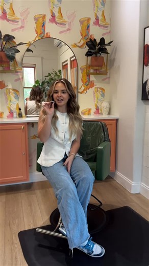 Big congrats to our girl @hair_byfallon_ for officially leveling up to a Level 2 Stylist!✨ Her hard work, growth, and passion for her craft have truly paid off — and we couldn’t be prouder. 💛 You can now book with Fallon at both our Georgetown and Austin locations — come see why she’s flourishing in this industry! ✨ 📍North Austin location is open & booking clients now 📍 Come see us in Georgetown right off the historic square . . . #westernblondesalon ##texashairsalon #georgetownhairstylist #g