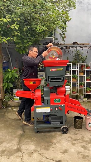 6N2023-9FC21 PRO MAX III 1.separating broken rice by 3 layers screens,whole rice ,half broken rice and broken rice come out from three different outlets 2.It can crush wheat, maize, soya beans , peas, coffe beans,paddy rice , dry masala, turmeric, dry chili,white and black pepper,bait,fish bone and so on 3.It can select the best quality paddy rice as seed for planting.#dawnagro #ricemill #machinery | Dawn Agro Machinery