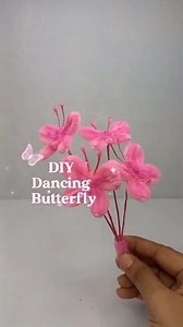 36K views · 470 reactions | DIY kupu-kupu menari. 曆 Tambahin pot mini lebih bagus kayanya ya. Jadi gak selalu bentuk bunga- bunga. #idekreatif #tutorial #bungakawatbulu #diy #handcraft #handmade #pipecleanerart #kerajinantangan #kerajinandaribarangbekas #fuzzywireflowers #crafter #butterfly | Hanifaa Craftopia | Facebook