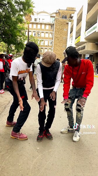 Makeup Touch Up Dance: Rake It Up Tutorial