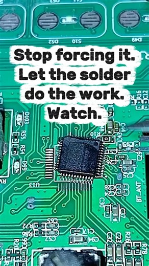 How to solder an SMD IC with hot air and flux #pcb #smd
