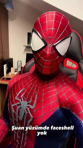 Spiderman Mask Face Shell vs No Face Shell - A Comparison