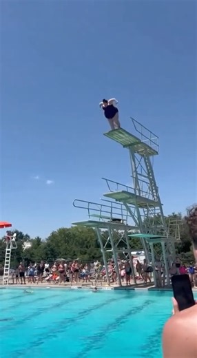 Jump so massive it created a wave 💦 #diving #extreme