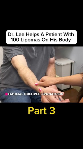 See what happens 😉 #pimplepopper #satisfyingvideos #satisfyingskincare #pimplepopping #blackheadremoval #skincarevideos #dermatology #skincareroutine #oddlysatisfying #pimplepoppingsatisfying #closeupvideo #skincaretips #clearskinjourney #cleanpores #instaskincare #grosslysatisfying #satisfyedit #skingoals #skinclinic | Clean Skin Extraction