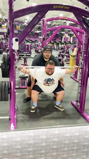 315lb smith machine squats? 🤮 #weightloss #lifting