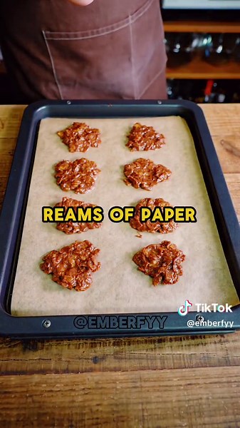 i aw myself on a missing poster #scarystories #horrorstory #horor #creepy #storytime #redditstories #reading #cooking #nosleep #satisfying