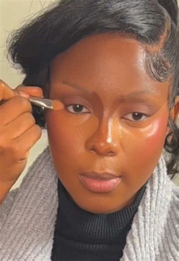 Skin that looks expensive! 😍 My name is Jada Lillie and this is Day 1 of posting every day until I’m a full time Makeup Artist! If you’re in Durham, Raleigh, Cary, Morrisville or any other surrounding areas in North Carolina, I would LOVE to have you in my chair! #FullGlam #SoftGlam #MakeupArtist #BlackGirlGlam #LuxuryGlam