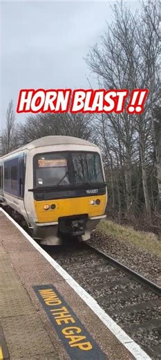Class 165 Horn Blast Olton Station 165027 DMU