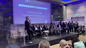 36K views · 121 reactions | Al #Sud non serve #redditodicittadinanza per crescere. Subito misure ‘automatiche’ per le persone, sui diritti, e soprattutto per le imprese. Ci sono i fondi europei, vanno utilizzati con visione riformista e innovativa. Una parte del mio intervento ad #IdeeItalia grazie a Mariastella Gelmini | Stefano Caldoro | Facebook