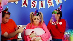 EXPECTATIVA VS REALIDAD -- Divertidas situaciones relacionadas con hermanos por 123 GO! Play