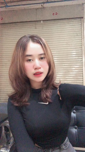 Hand Gesture Communication Techniques Explained