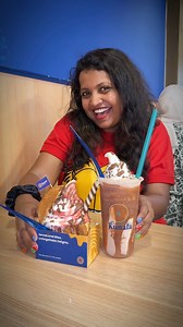 764K views · 12K reactions | හොයාගෙන ගිහින්, පෝලිමෙත් ඉඳලා කන වෙනස් විදියේ රස රස desserts ජාති ගොඩයි  #food #foodie #foodlover #blogger #travel #foodblogger #MagicCompass #kuchiandbuchi #couple #SriLanka #traveltheworld #kunafa #dessert #sweets | Magic Compass | Facebook