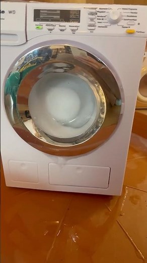 Toy washing machine Miele full of foam! #mielewashingmachine #washingmachinefoam #foam #toywashing