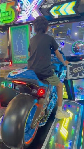 Bike Racing Game at VR Jarziz Park Salalah OMAN 🏍️🔥