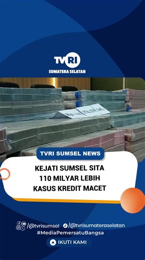 KEJATI SUMSEL SITA 110 MILIAR LEBIH KASUS KREDIT MACET Kejati Sumsel kembali menyita uang sebesar Rp110,37 miliar dari perkara dugaan korupsi pemberian fasilitas pinjaman kredit salah satu bank pemerintah kepada PT BSS dan PT SAL. Sebelumnya, penyidik telah menyita barang bukti uang senilai Rp507,15 miliar, sehingga total yang berhasil diselamatkan mencapai Rp616,52 miliar. Kajati Sumsel, Ketut Sumadana, menyampaikan bahwa ini merupakan bagian awal pengembalian kerugian negara dari total estimas