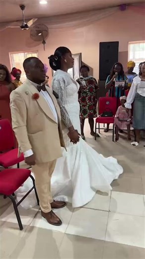 Urhoboworldwide_ on Instagram: "Who would be our 9th couple to wed here ? 💞❤️‍🩹 there’s love in here on our URHOBO worldwide Instagram page , search through the comments, remove your page from private 🤪🤪🤪🤪🤪 reply people’s comments Ok bye 👋"