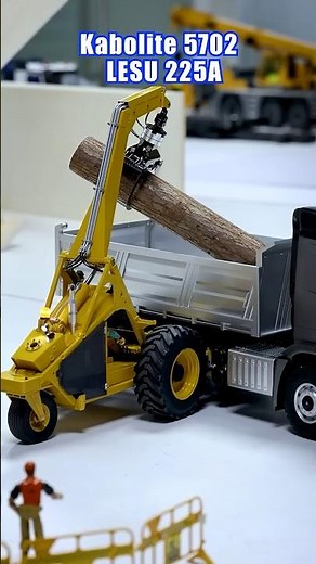 The log loader grabs with precision, the 6*6 5702 dump truck loads with ease.#rc #loader #dumper