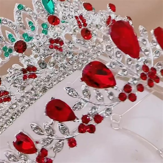 Coronas para niñas | Infinity Joyas y Accesorios | Facebook