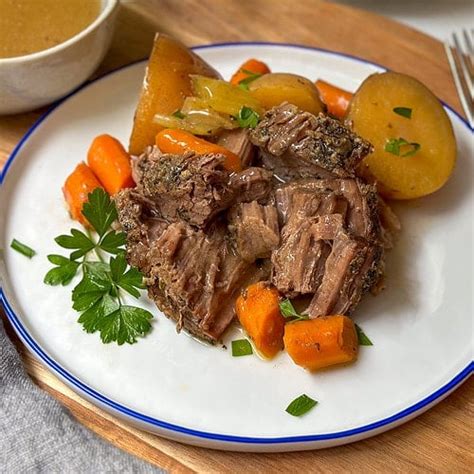 Easy Crockpot Roast Beef Recipe With Its Own Gravy 31 Daily