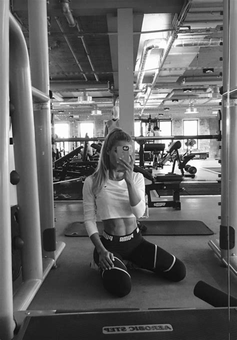 Pin By Verena On Pamela Reif Workout Aesthetic Fitness Inspiration Body Workout Pictures