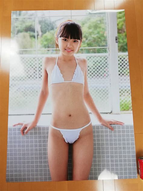 ほぼ 等身大 香月 杏珠 841 x 1184 mm ジュニア アイドル ポスター レア 写真 即日発送 紙製 ポスター か行 売買された