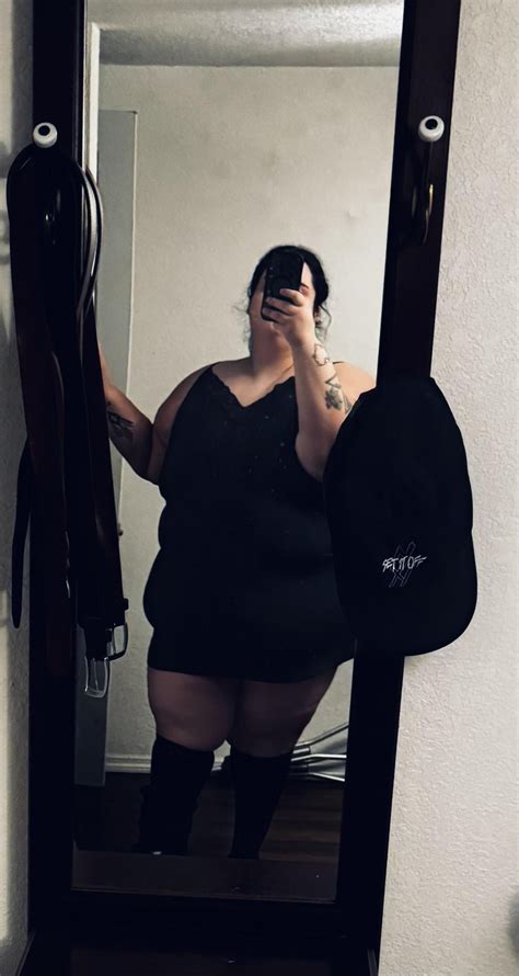 Youve Heard Of A Big Titty Goth Gf How About A Big Everything Goth Gf Rssbbwadmirers