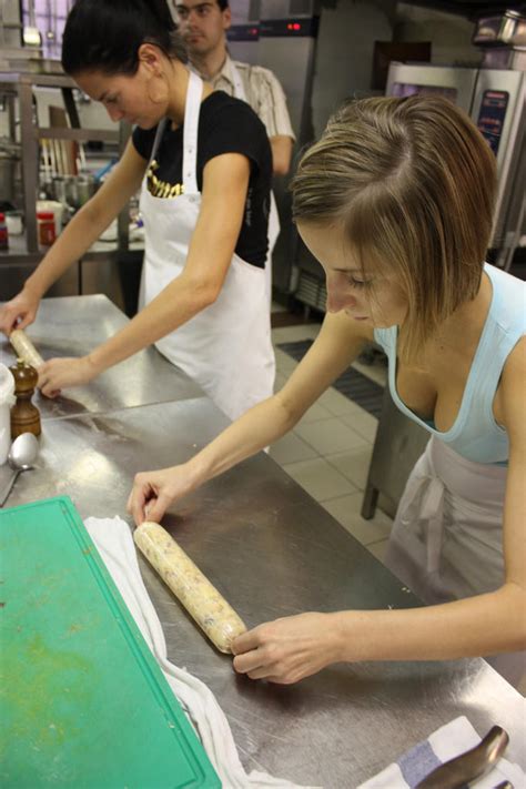 Down Her Blouse In Cooking Class Downblouse Downblouse Downblousebabes3 Dbbabes3