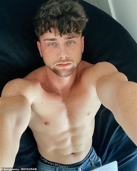 Too Hot To Handle Star Harry Jowsey Reveals How Much He Makes A Month