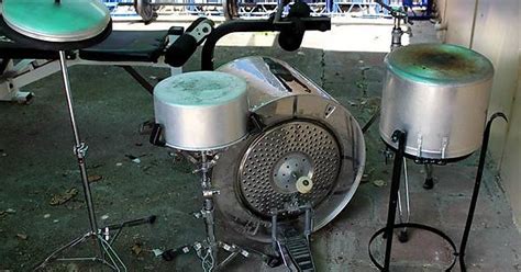 sho need sum drumsticks imgur