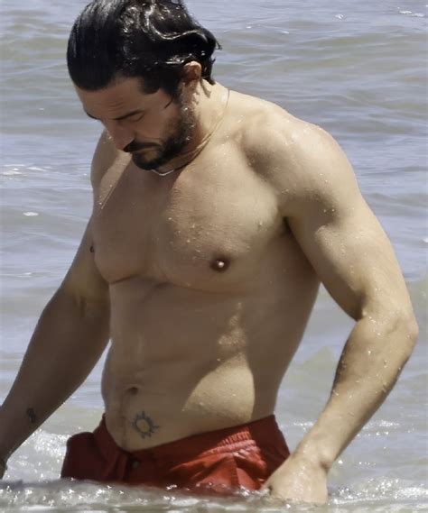 ShirtlessStars On Twitter RT ShirtlessStars OrlandoBloom S Giving