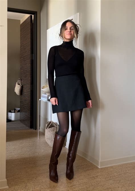 Skirt And Sneakers Outfit A Line Skirt Outfits Miniskirt Outfits Leather Mini Skirt Outfits