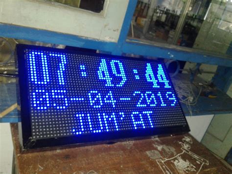 membuat jam lcd 16x2 dengan bascom rtc vametfolder