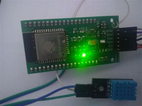 started our journey with esp32 and dht11 sensor aim thingspeak monitoring r esp32