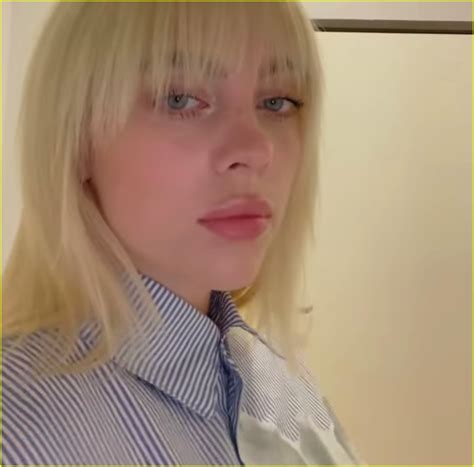 Billie Eilish Explains Why She Waited So Long To Debut Her Blonde Hair Photo 4538467 Pictures