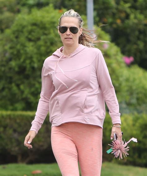 Molly Sims Sexy 22 Photos Thefappening