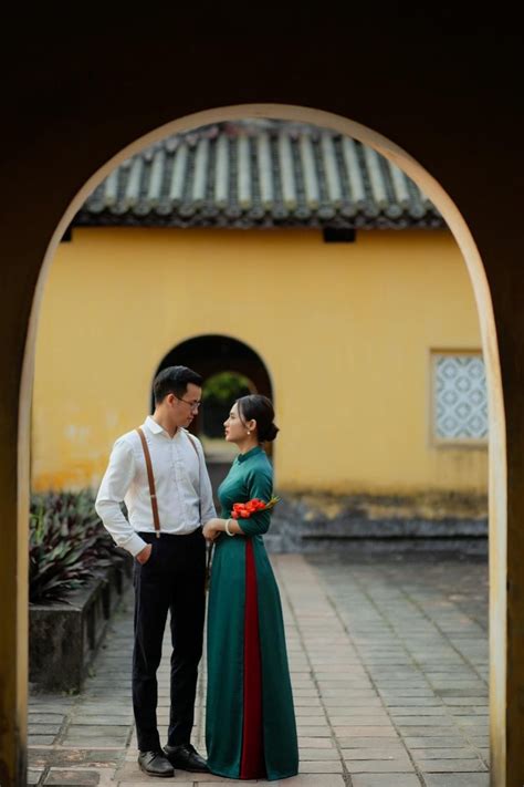 Ao Dai Photoshoot Couple Photos Traditional Couples Scenes Photography Dress Wedding