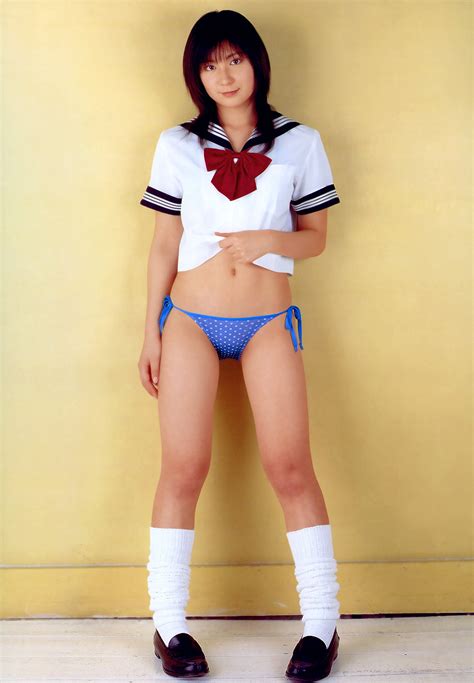 グラビアアイドル画像保存版 上だけセーラー服コスプレ画像 Free Download Nude Photo Gallery