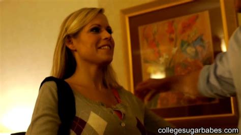 Darcy Tyler Une étudiante Fauchée Baisée Par Son Papa Gâteau Photos Porno Photos Xxx Images