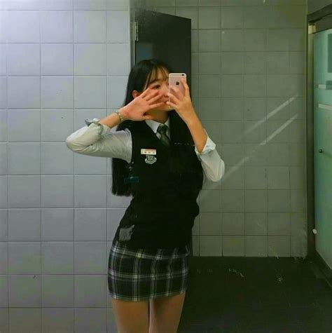 빠른 저장에 있는 Tkjijdih님의 핀 여자 교복 의상 코디 패션