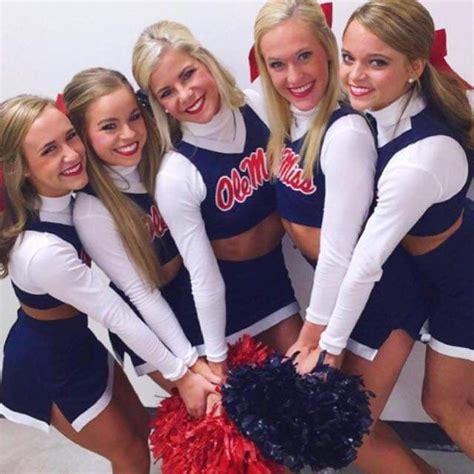 Pin By Jamiella Clark On Cheerleaders Cheerleader Girl Girly Games Cheerleading