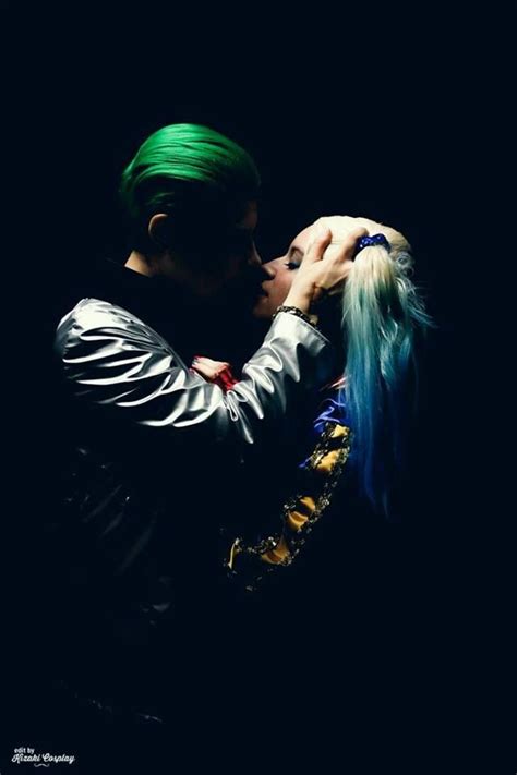 Joker And Harley Quinn Kissing Wallpaper Wave Wallpaper
