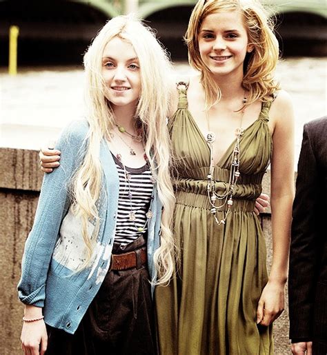 Emma Watson And Evanna Lynch Harry Potter Actrices Photo 27777859 Fanpop
