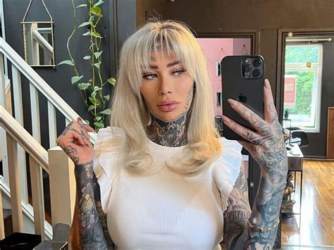 Most Tattooed Woman Gets Her Vgina Inked And Decides To Share Intimate Images With Her Fans